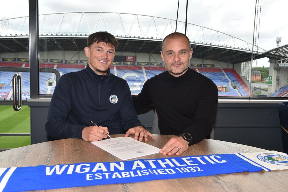 Wigan Athletic FC - Shaun Maloney | The Start of Summer