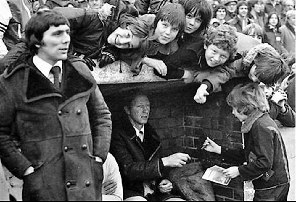 Wigan Athletic FC - Latics Matchpack 10 | Tony Topping Talks Tics with ...