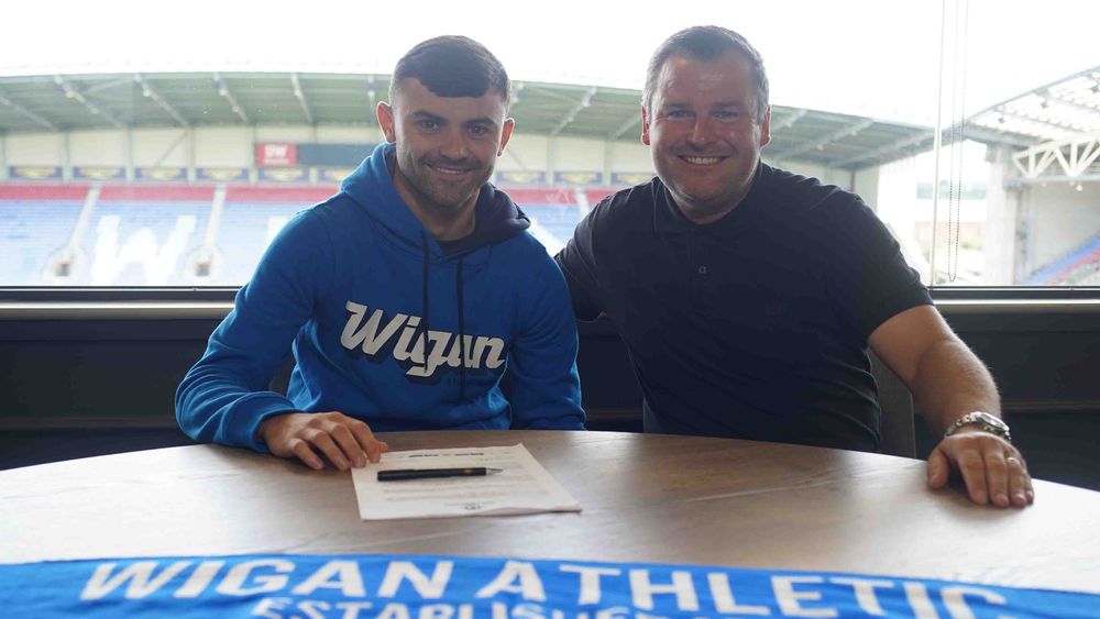 Wigan Athletic FC - Watch | Jonny Smith's First Day at Wigan Athletic